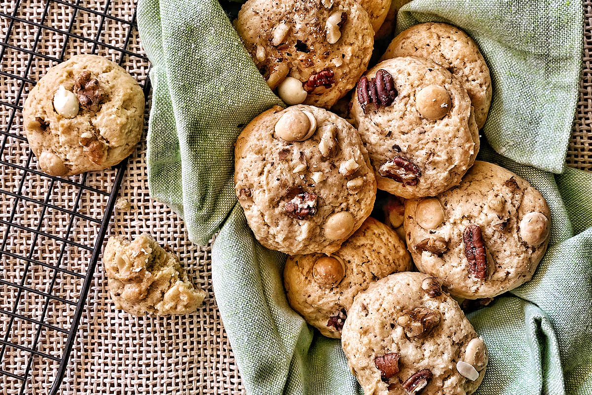 Galletas de chocolate blanco y macadamia - Las Delicias de Vivir